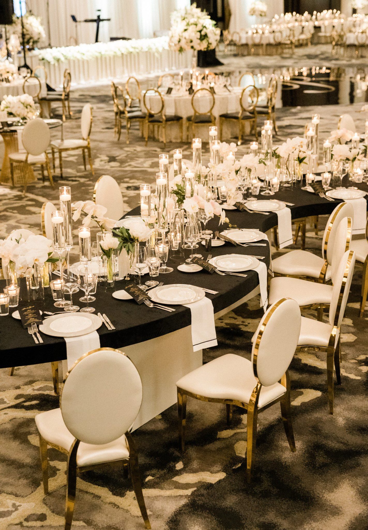 Chic Wedding at The Post Oak Hotel Houston | Kelly Hornberger Photo