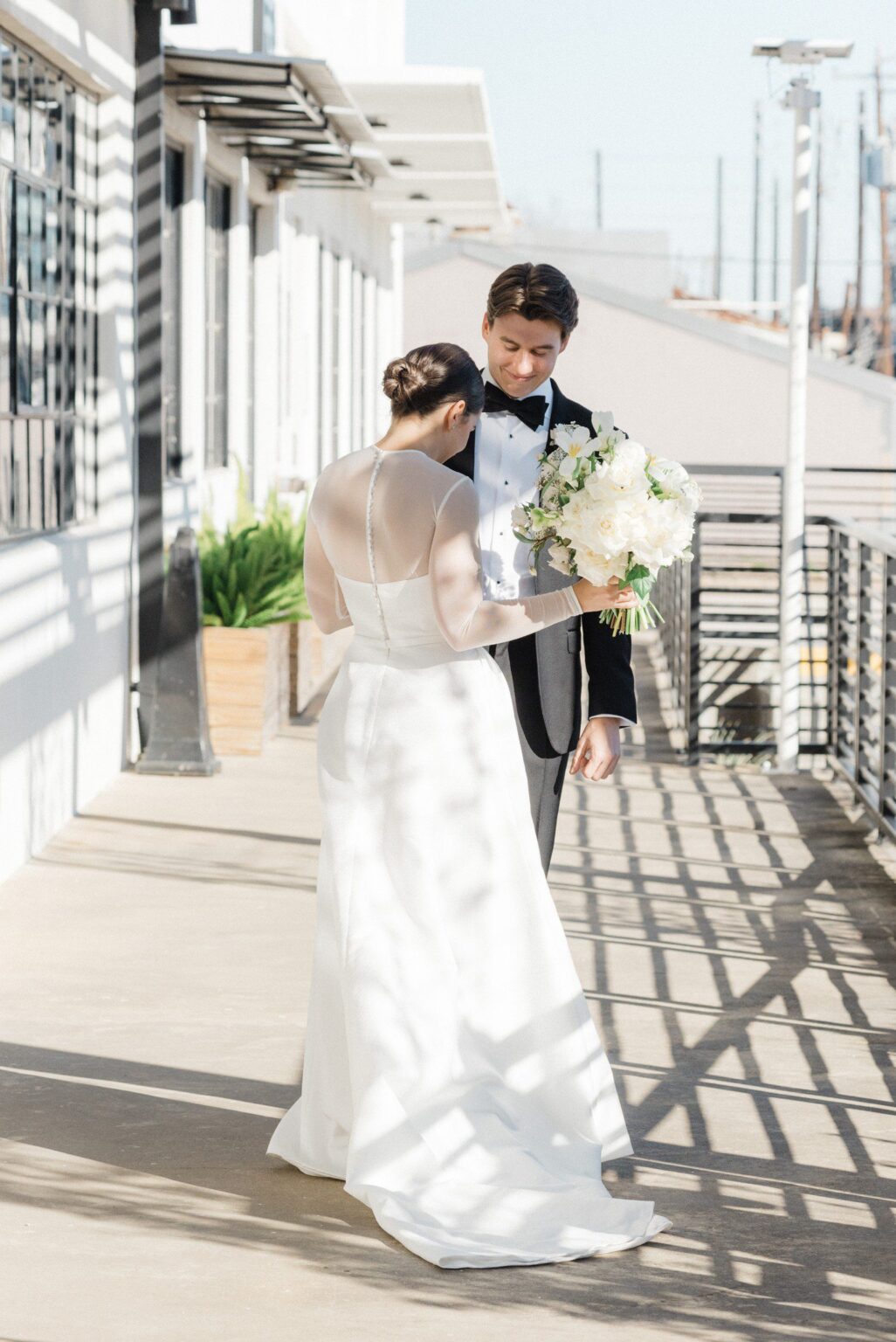 Sophisticated Wedding at The Astorian in Houston | Kelly Hornberger