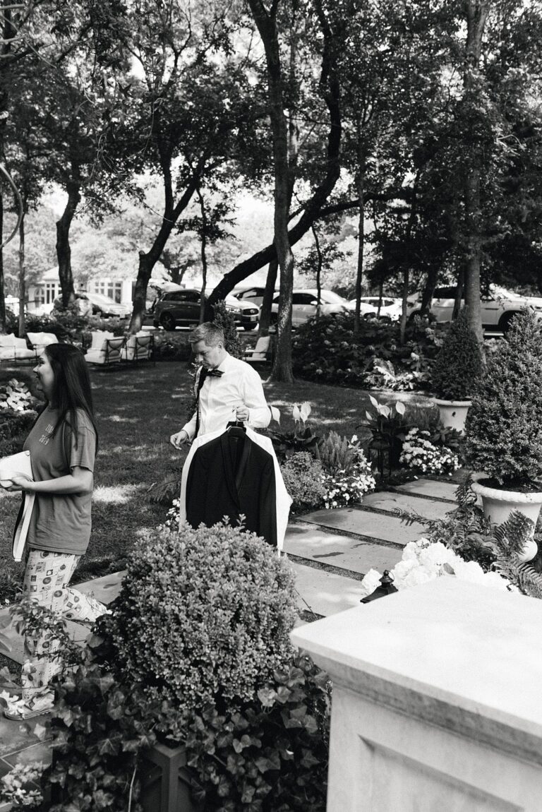 Elegant Wedding in Dallas at Bride's Childhood Home: Part One - Kelly ...