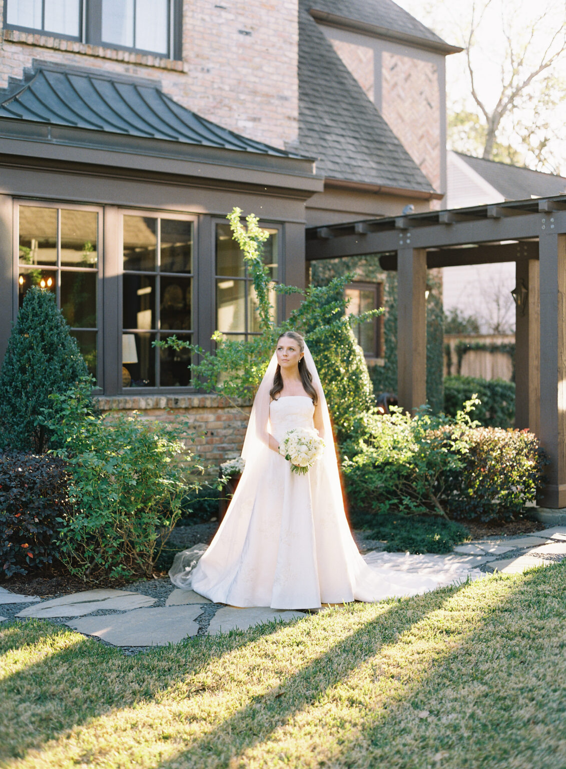 Elegant Bridal Portrait Session at Houston Country Club and Bride's ...